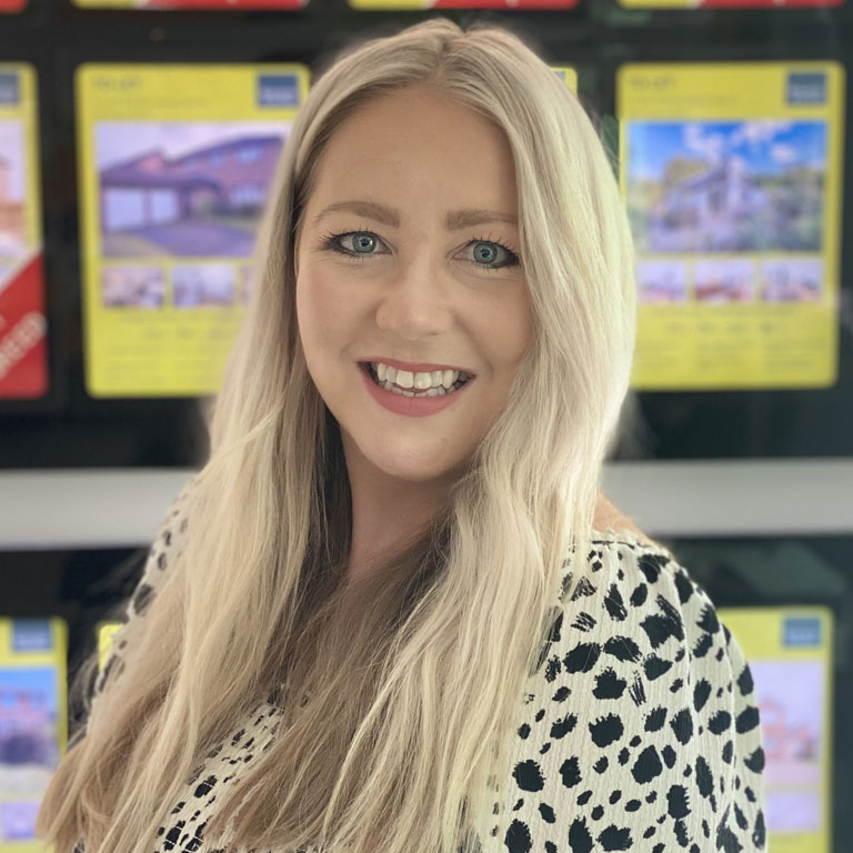 Emma Waring, Senior Lettings Negotiator | Royston & Lund